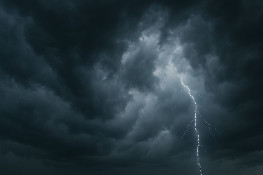 Срочно отдыхающим с палатками у рек в Приморье необходимо покинуть низины